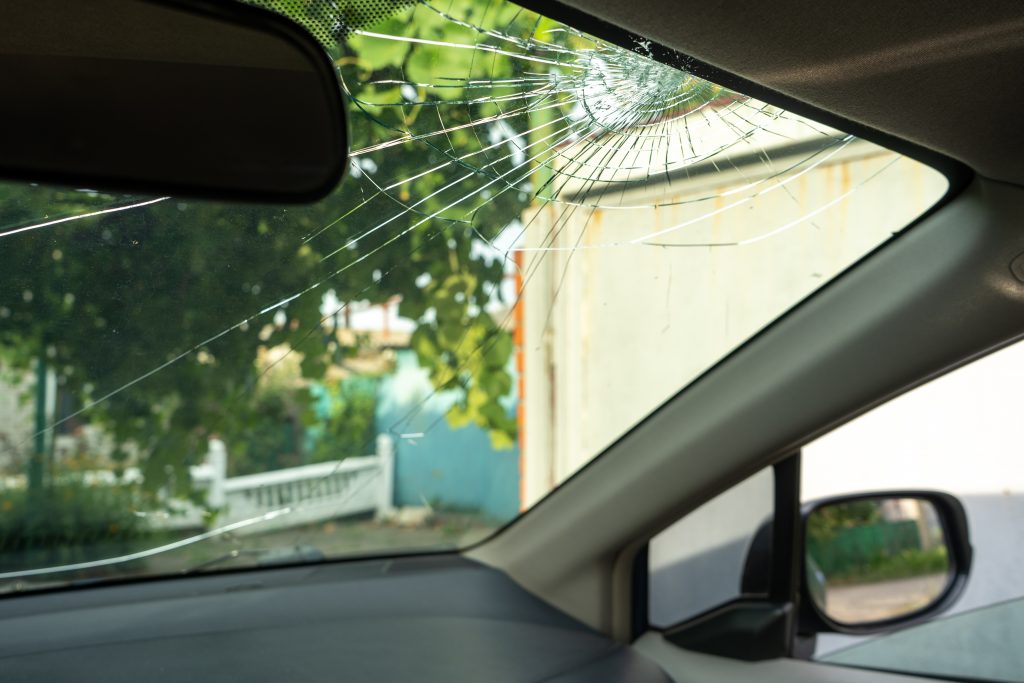 Reasons to Replace Your Car’s Windshield - Auto Glass Depot